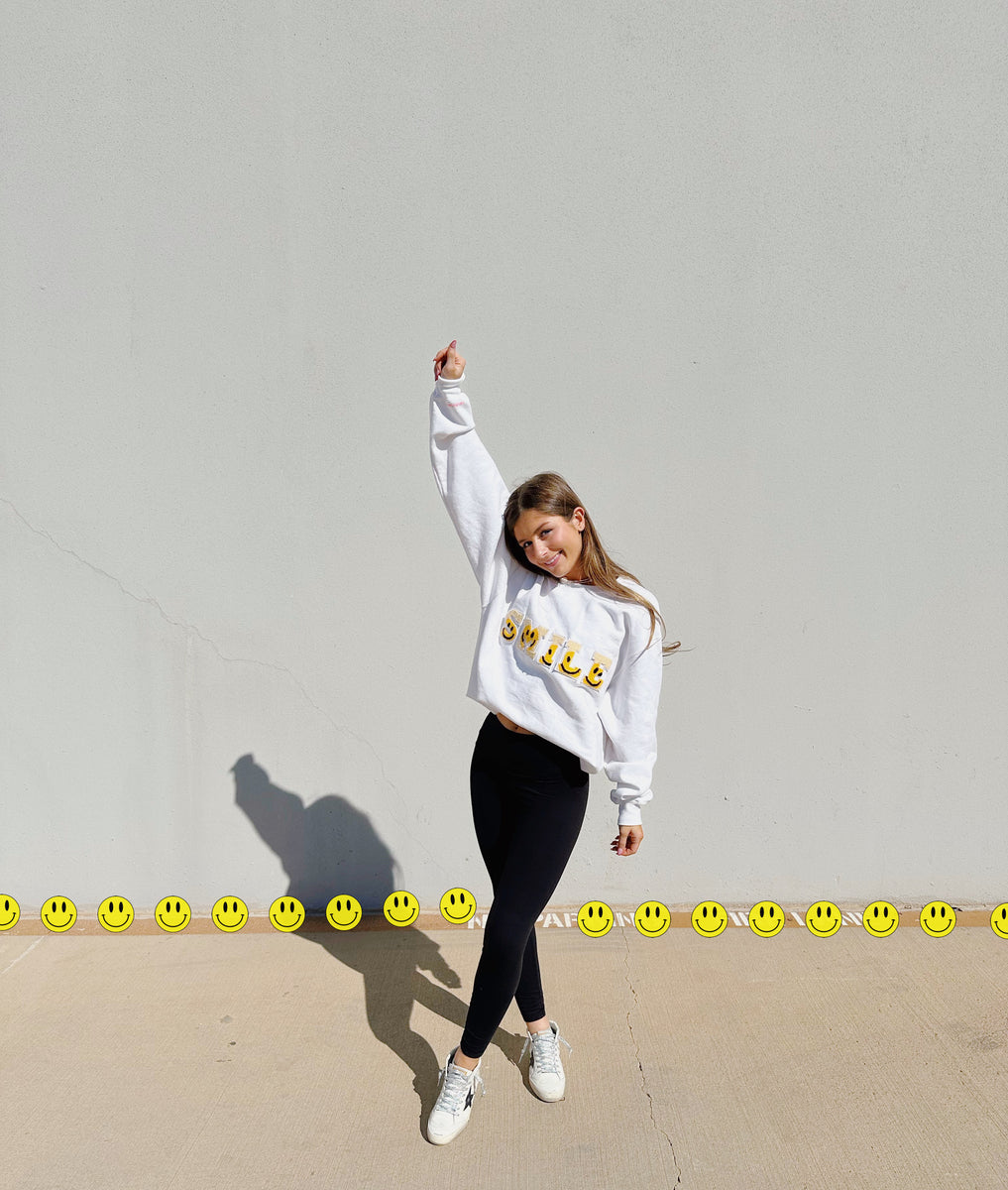 CREWNECKS – capsbychloe